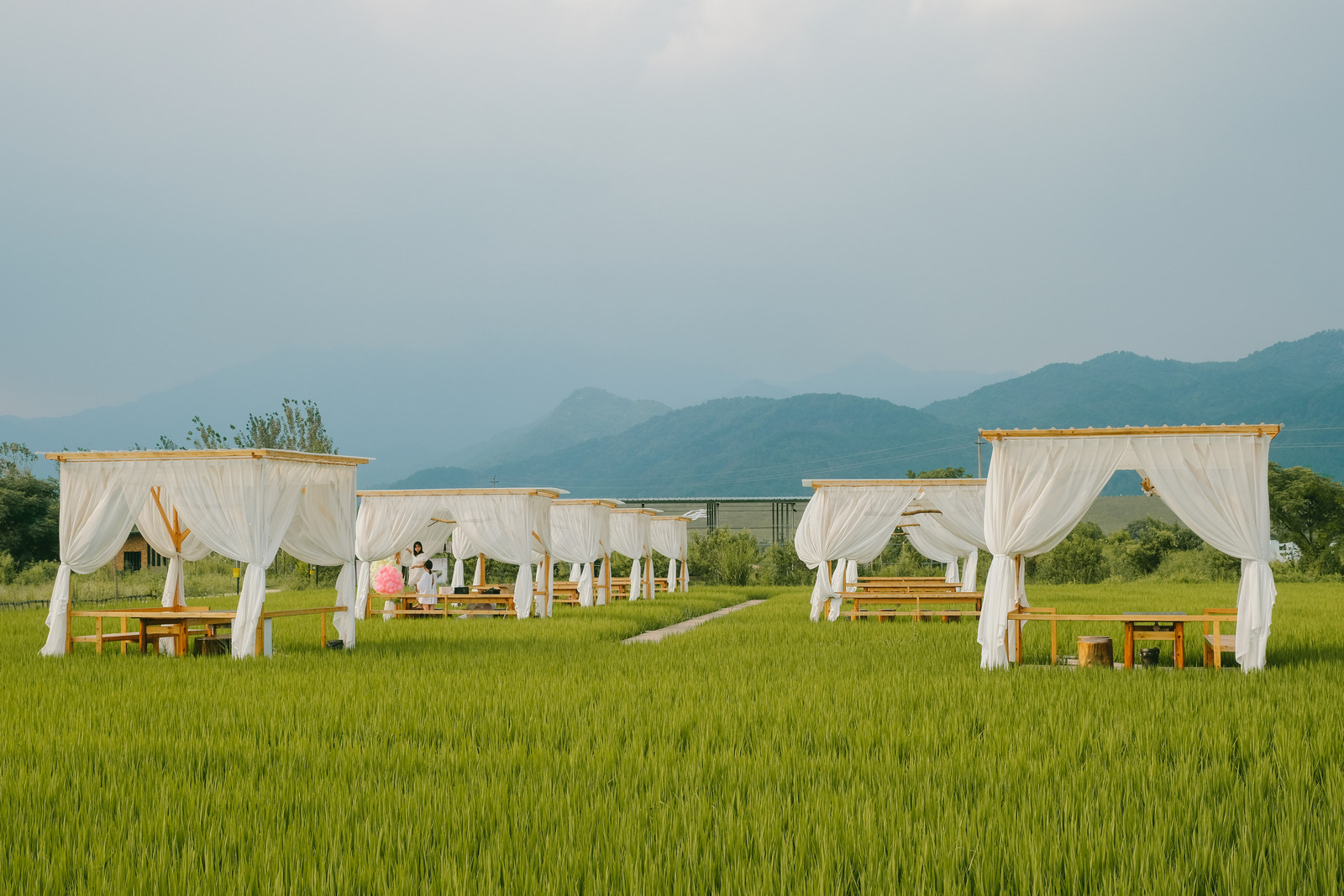 src=http://qqpublic.qpic.cn/qq_public/0/0-2172233301 ...