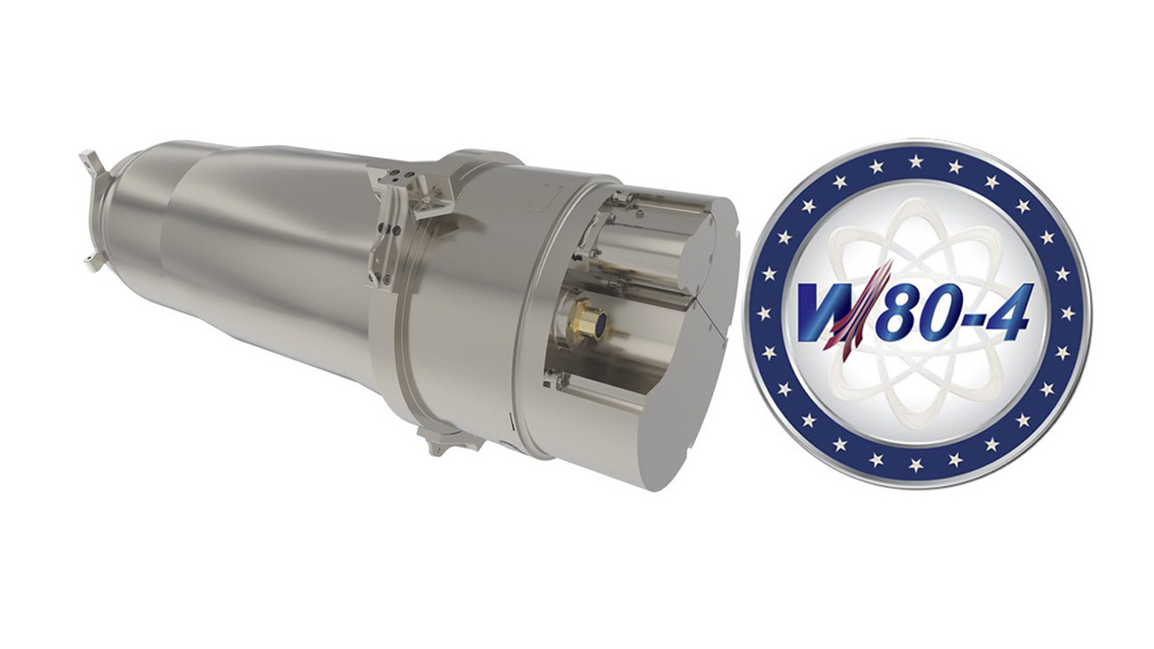 With a power of 150,000 tons of TNT, the U.S. military rarely shows a ...