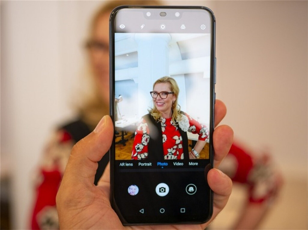 四摄+麒麟710！华为Mate20青春版发布，国内是华为麦芒7 - 王石头