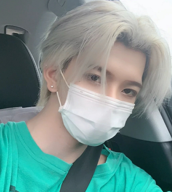 How excessive is Master Qihe? Obviously it is Song Weilong's handsome ...