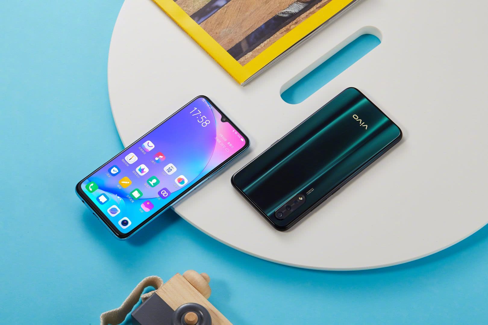 vivoiqooz5,viiqooz5,viiqooz1手机_大山谷图库