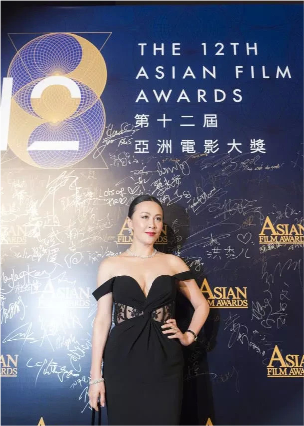 Master Qihe took off his mask to prove his face value, his profile ...