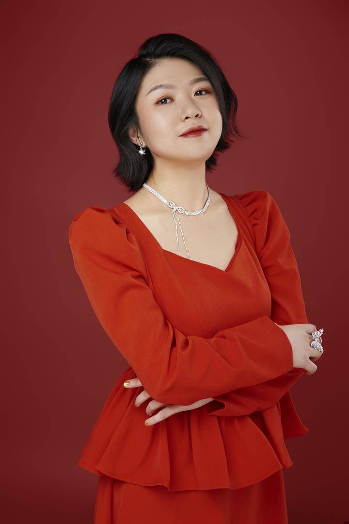 Dialogue with "Versailles Literature" blogger Meng Qiqi: I have used ...