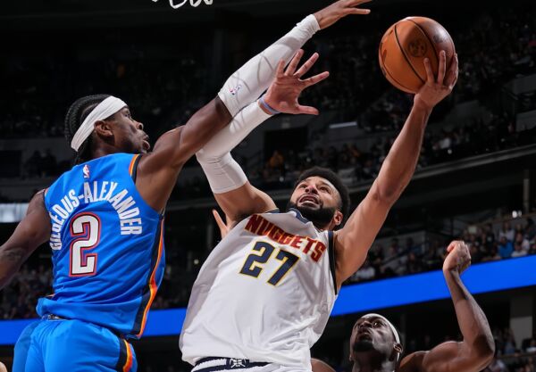NBA首位8000万美元先生，4年2.94亿美元！也该轮到你带队冲冠了