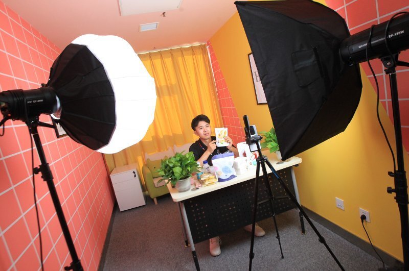 16 live broadcast rooms are hotly launched, hundreds of selected good ...