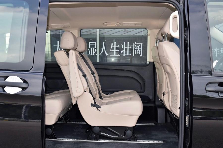 The GL8 is not the only one. The 298,800 Mercedes-Benz is 5 meters long ...