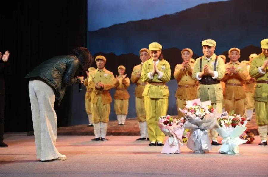 Director Yang Jun of "Zhang Fuqing 1948" won the "Wenhua Outstanding ...