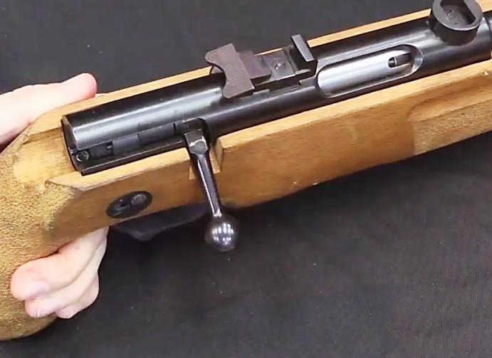 An East German sniper rifle that is full of fighting ethnic style ...