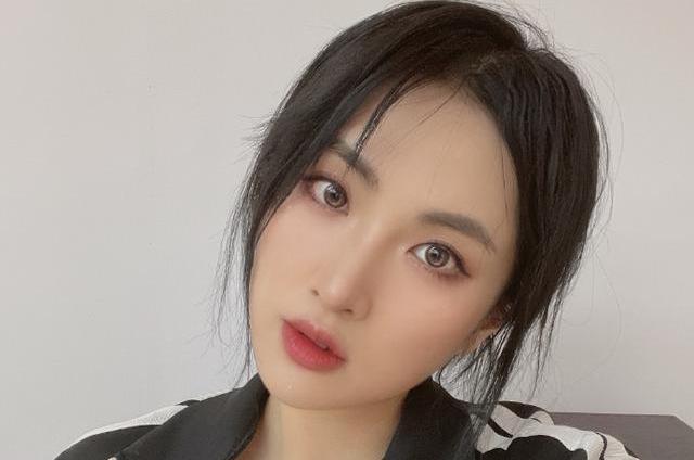 Huawei's second princess released a documentary, singing and dancing ...