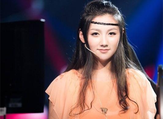 The 3 best-bodied female anchors in League of Legends, Mayumi third ...